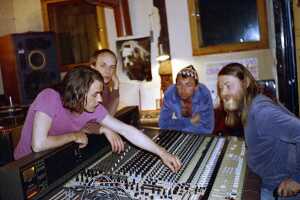 How Brian Eno Created "Ambient 1: Music For Airports"